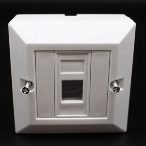 OMC קופסאת פלסטיק RJ-45 Plastic Box Cat5