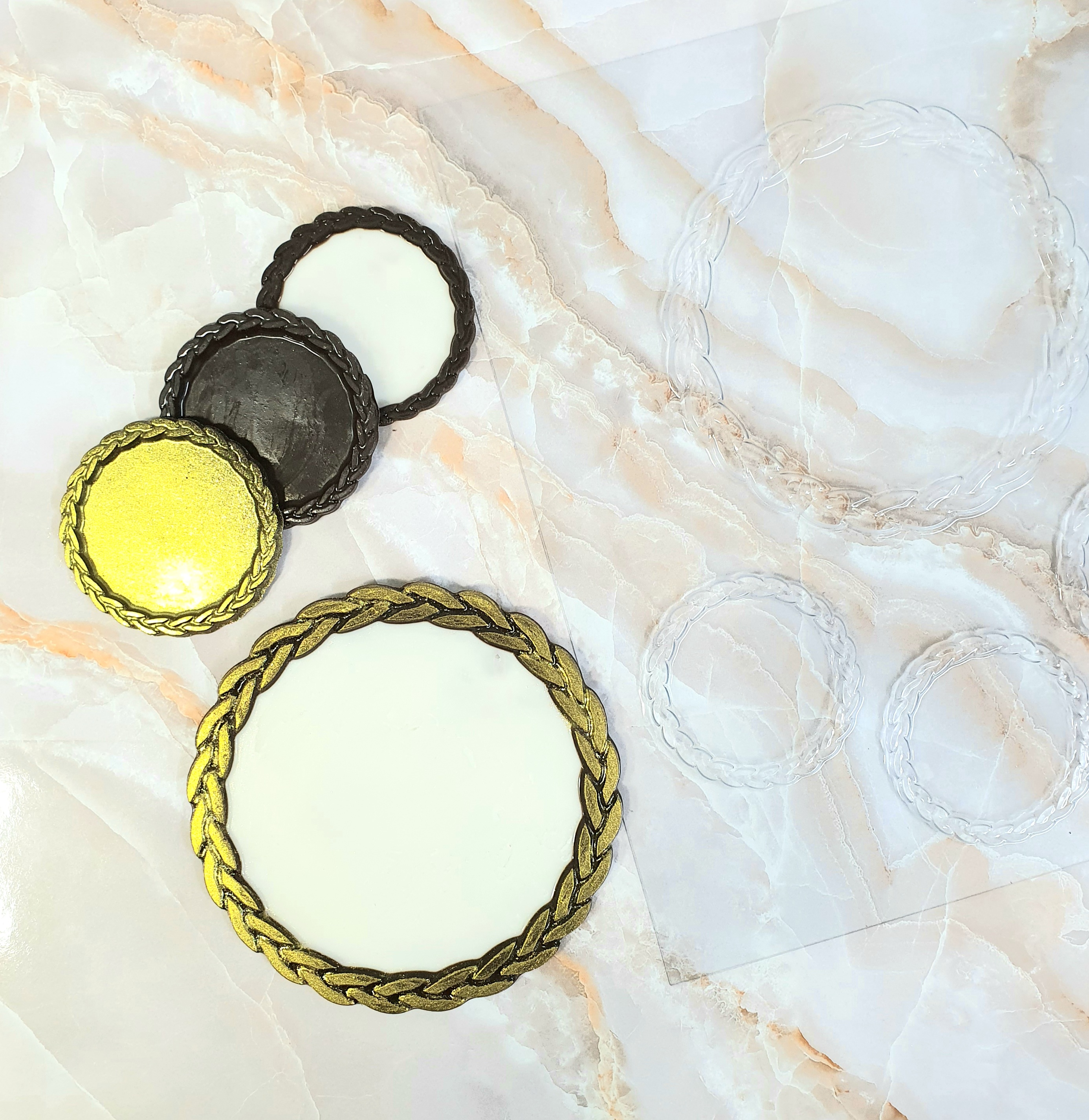 תבנית יציקה לשוקולד מסגרת רומא - תבניות פלסטיק לשוקולד