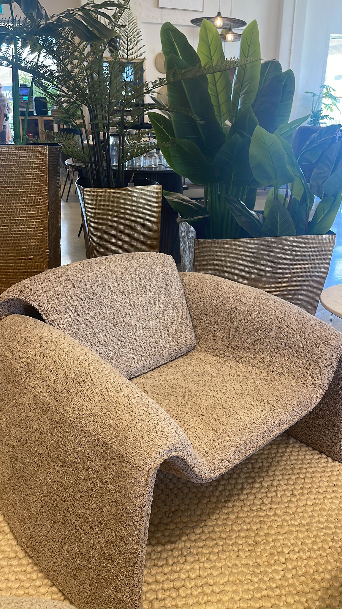 כורסא פליינג - כורסא מעוצבת