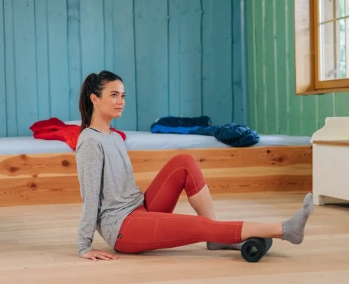 BlackRoll Slim | רולר עיסוי קומפקטי להתאוששות שרירים בדרכים!