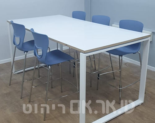 ריהוט בית ספר אמת ושלום קרית גת