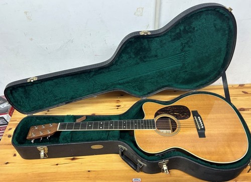 נמכרה **** גיטרה אקוסטית משומשת Martin OOOC-16RGTE - Martin - כלים משומשים