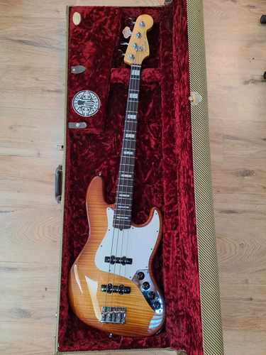 Fender Select Jazz Bass 2013 - - בס יד שניה