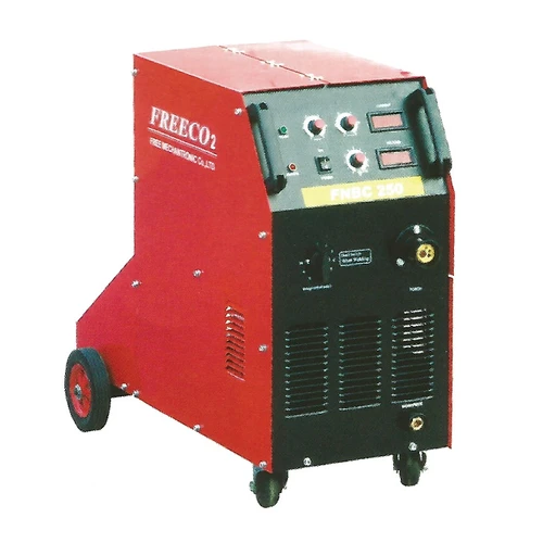 רתכת דיגיטלית KARNAF FNBC250 400V CO2 250A - KARNAF - רתכות