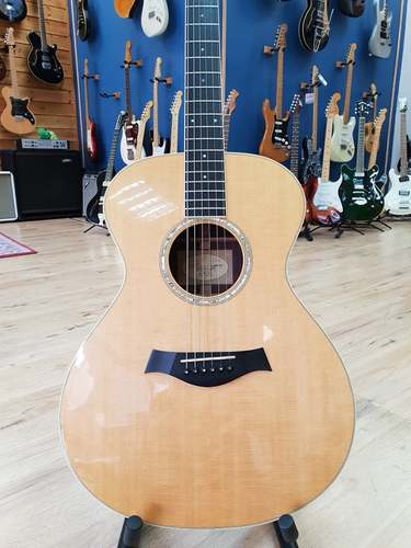 Taylor GC8 - - אקוסטיות יד שניה