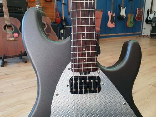 Music Man SUB 1 USA 2004 - - חשמליות יד שניה