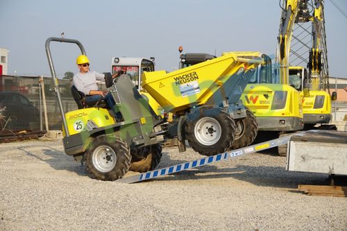 סקטים רמפות באורך 2.5 מטר למשקל עד 4100 ק"ג מאלומיניום לנגרר DIMA RAMP ...